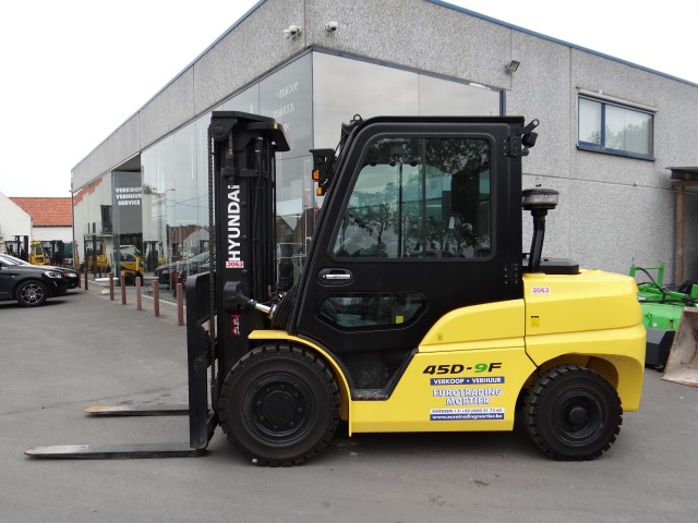 Hyundai 45D-9F Heftruck tweedehands kopen?