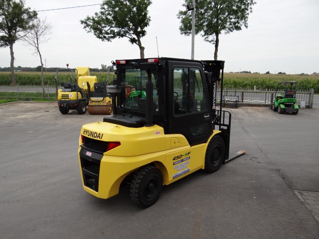 Hyundai 45D-9F Heftruck tweedehands kopen?